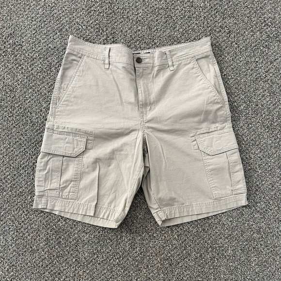 Chaps | Shorts | Chaps Mens Tan Cargo Shorts | Poshmark
